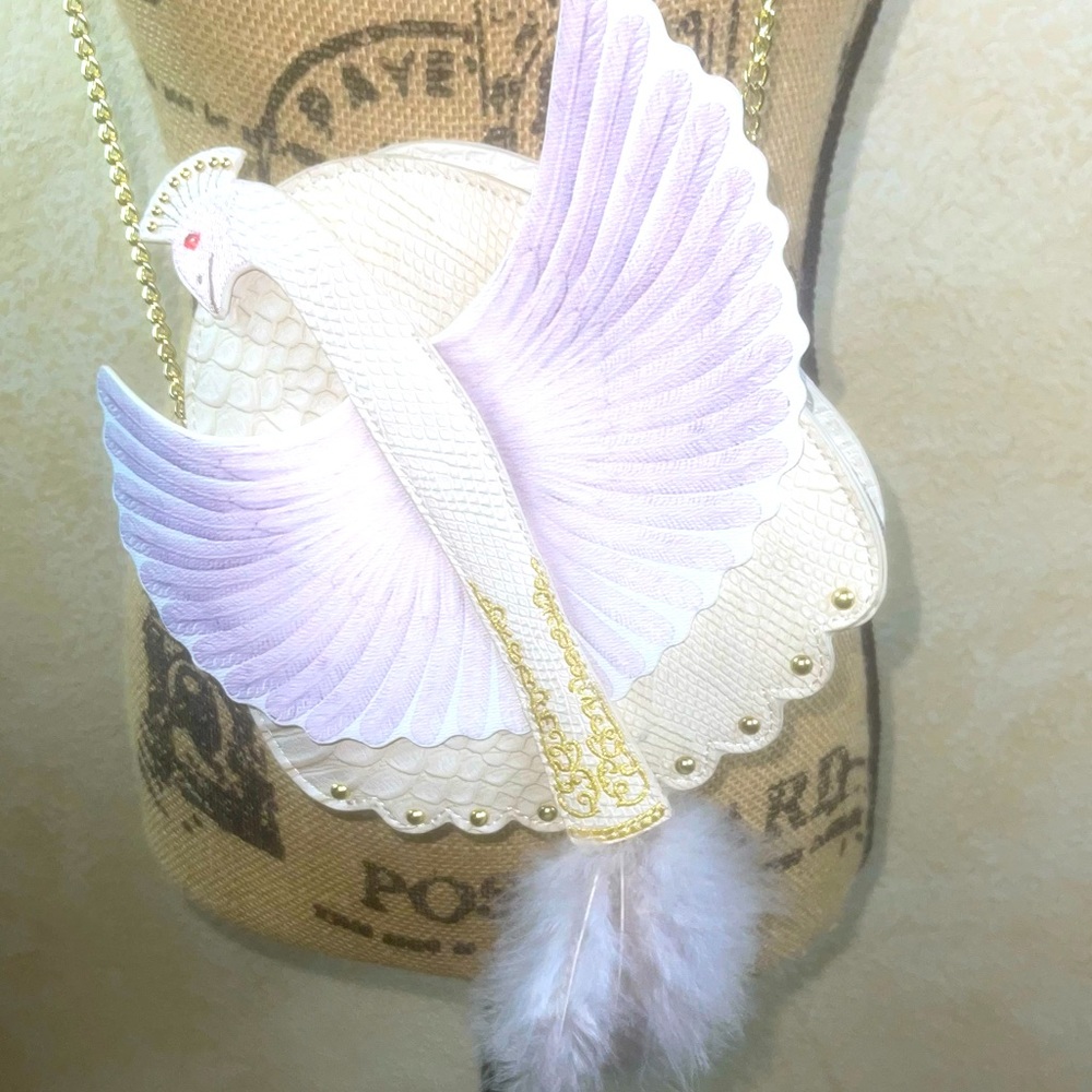 Danielle Nicole Disney Plumette Beauty And The Beast … - Gem